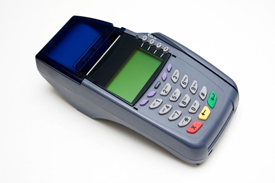 Czym jest i w jaki sposób działa terminal płatniczy?